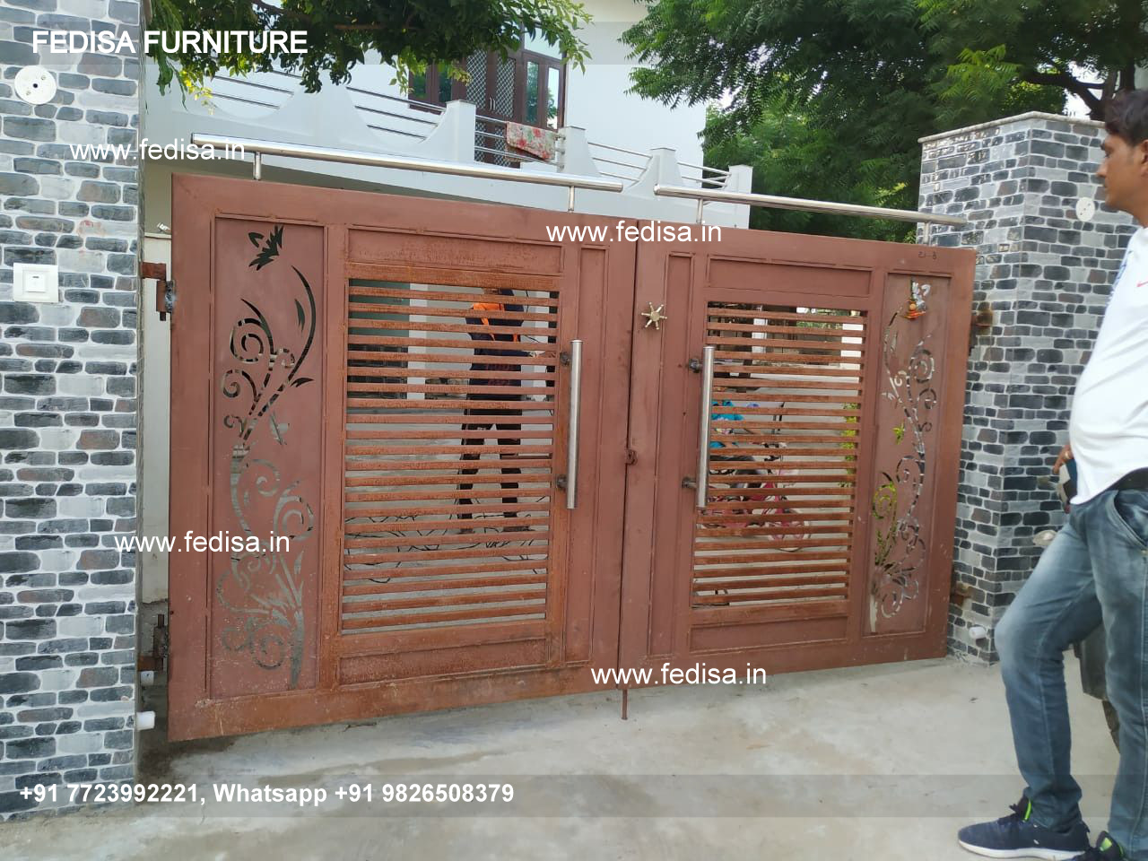 Grill Gate Design Modern Metal And Wood Fence Gate Pillar Design Pipe ...