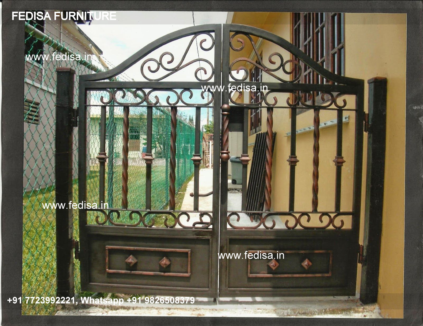 House Gate Colour Modern Metal And Wood Fence Main Gate Design ...