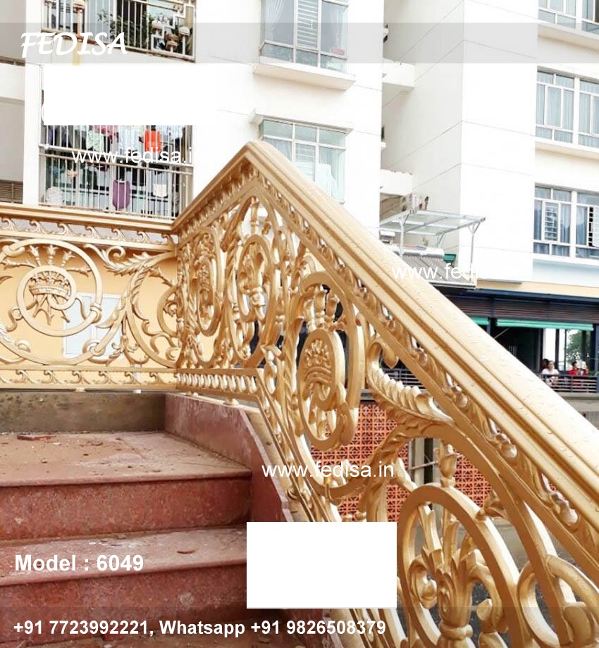 Luxury Classic Metal Handrails For Outside Stairs Metal Stair Railing ...